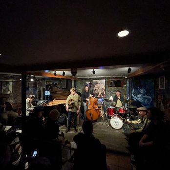 SMALLS JAZZ CLUB - Updated 05/2025 - 248 Photos & 426 Reviews - 183 W ...