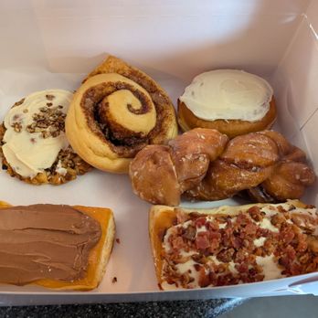 8 SISTERS BAKERY - Updated September 2024 - 114 Photos & 117 Reviews ...