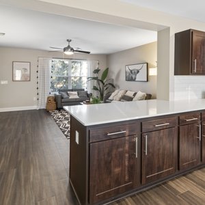 160 ROSS - Updated November 2025 - 69 Photos & 11 Reviews - 160 N Ross ...