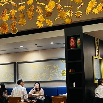 MINGHIN CUISINE - 2141 Photos & 1057 Reviews - 333 E Benton Pl, Chicago ...