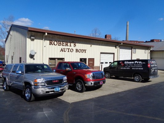 ROBERT’S AUTO BODY - Updated October 2025 - 128 Industrial Dr ...