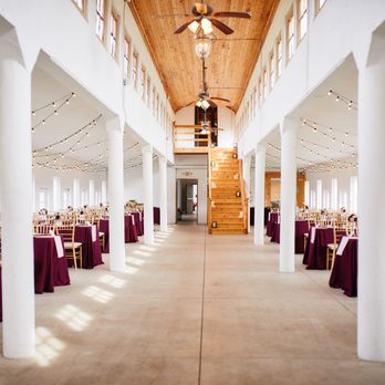 THE PIGGERY AT ANNA DEAN FARM - Updated August 2025 - 248 E Robinson ...