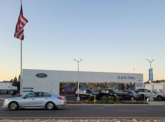 CAPITOL FORD SERVICE CENTER - Updated January 2026 - 61 Photos & 775 ...