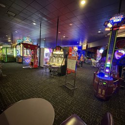 THE AMAZING PIZZA MACHINE - Updated June 2025 - 75 Photos & 94 Reviews ...