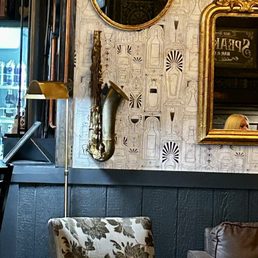 302 THE LOCAL - Updated December 2025 - 129 Photos & 47 Reviews - 19819 ...