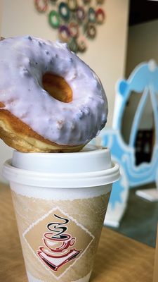 GLEE DONUTS & BURGERS - Updated January 2026 - 1565 Photos & 1073 ...