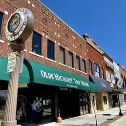 OLDE HICKORY TAP ROOM - Updated March 2025 - 262 Photos & 385 Reviews ...