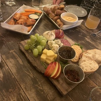 EMRY’S GARDEN - Updated March 2025 - 81 Photos & 64 Reviews - 2 King St ...