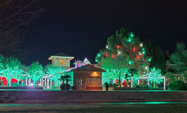 SAINT GEORGE TOWN SQUARE - Updated October 2025 - 135 Photos & 40 ...