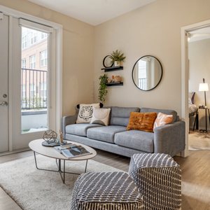 160 ROSS - Updated November 2025 - 69 Photos & 11 Reviews - 160 N Ross ...