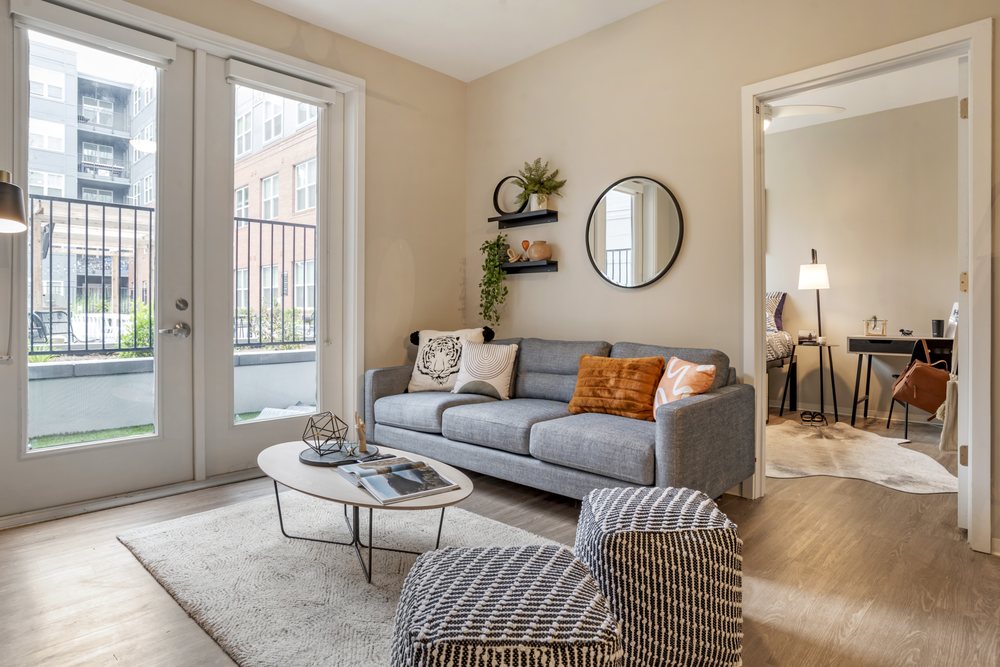 UNCOMMON AUBURN - Updated January 2026 - 31 Photos & 15 Verified ...