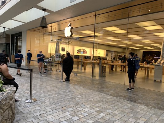 APPLE ALA MOANA - Updated May 2024 - 349 Photos & 632 Reviews - 1450 ...