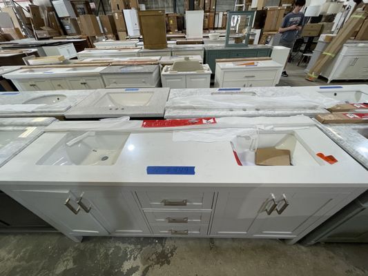 LUKE’S OUTLET LIQUIDATION WAREHOUSE - Updated November 2024 - 16 Photos ...