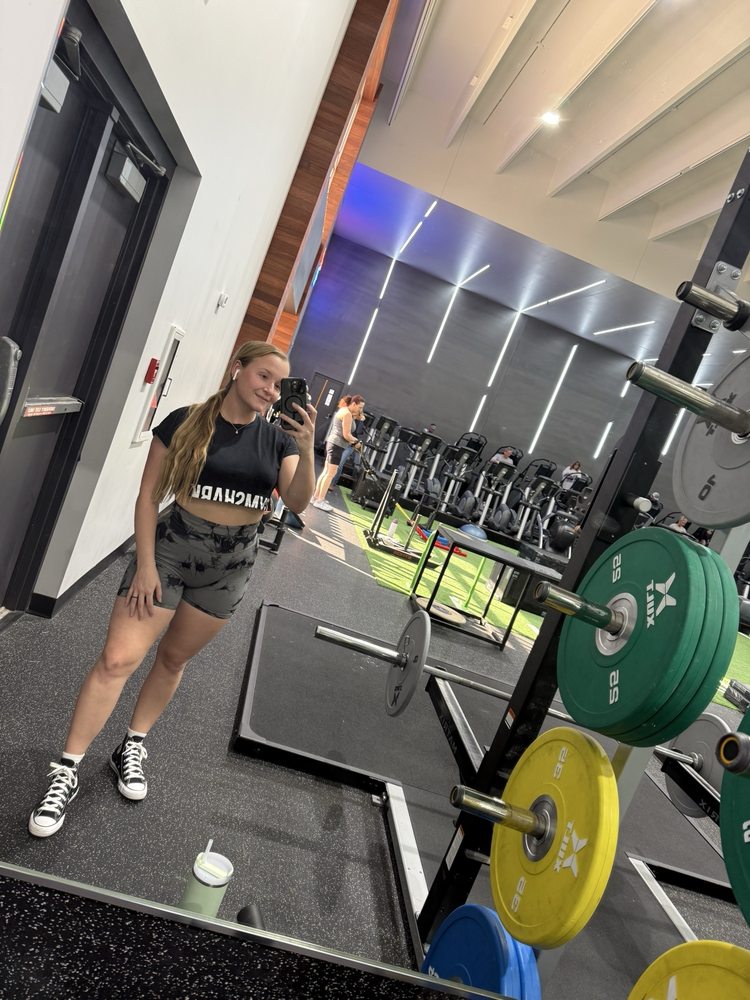 GENESIS HEALTH CLUBS - 132ND & CENTER - Updated January 2026 - 46 ...