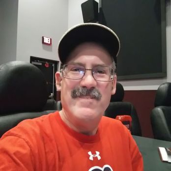 CHUNKY’S CINEMA PUB - MANCHESTER - Updated November 2024 - 68 Photos ...