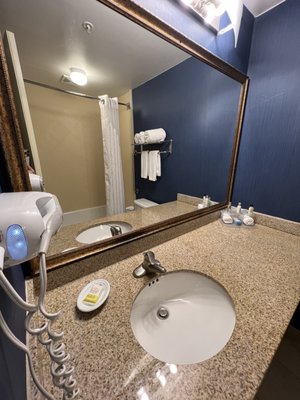 HOLIDAY INN EXPRESS WORCESTER DOWNTOWN - Updated July 2024 - 46 Photos ...