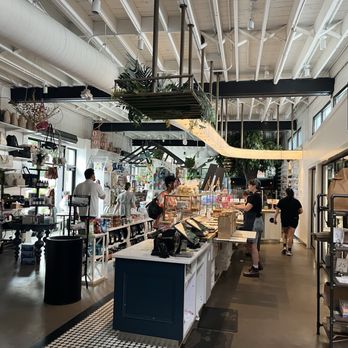 SHYNDIGZ - Updated October 2025 - 1199 Photos & 932 Reviews - 1912 W ...