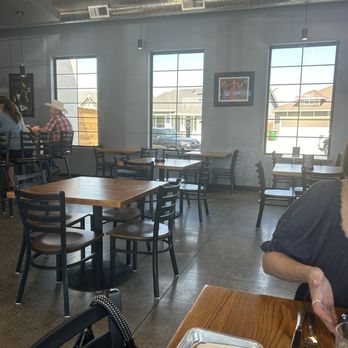 THE ALIBI PUB AND GRILL - Updated May 2025 - 41 Photos & 31 Reviews ...