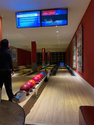 THE CROC BOWLING ALLEY - London, United Kingdom - Restaurants ...