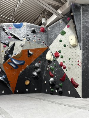 EDGEWORKS CLIMBING - BELLEVUE - Updated April 2025 - 109 Photos & 104 ...
