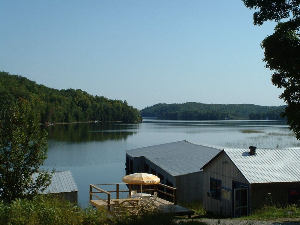 LIMERICK LAKE LODGE & MARINA - Updated 2024 - 123 Limerick Lodge Rd ...