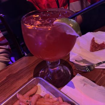 ROSCOE’S BAR & BURGERS - Updated January 2025 - 329 Photos & 143 ...