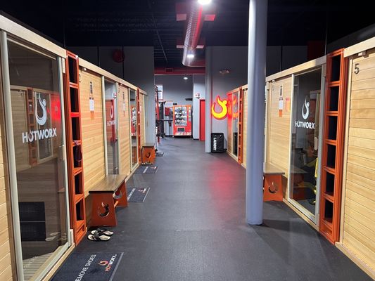 HOTWORX - HUTTO, TX - Updated September 2025 - 10 Photos - 567 Chris ...