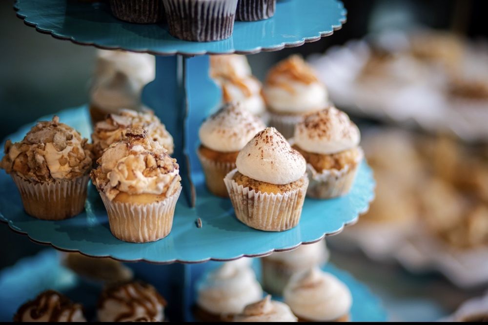 FROST CUPCAKE FACTORY - Updated January 2026 - 1047 Photos & 958 ...