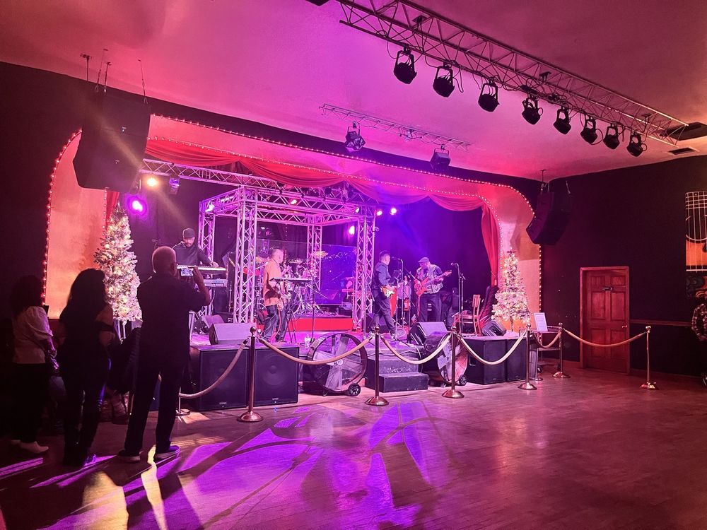 OPERA HOUSE SALOON - Updated October 2025 - 116 Photos & 107 Reviews ...