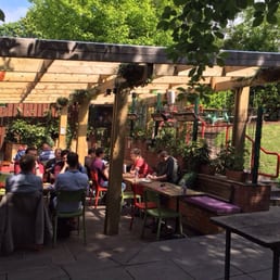 BREL - Updated July 2025 - 104 Photos & 80 Reviews - 39 Ashton Lane ...