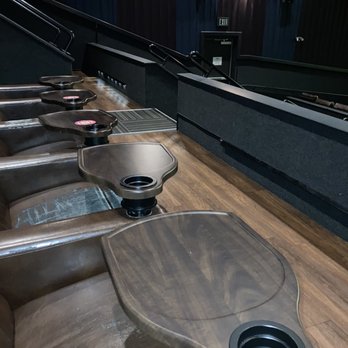 MOVIEHOUSE & EATERY BY CINÉPOLIS - Updated December 2025 - 618 Photos ...