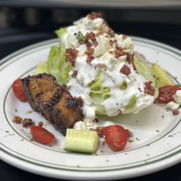 TABLE AT THE HICKORY INN - Updated July 2025 - 86 Photos & 88 Reviews ...