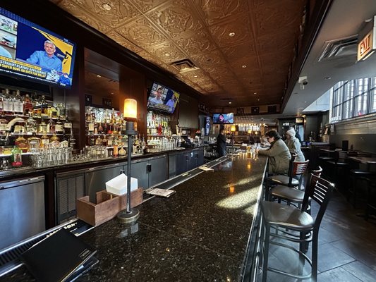 NEW LINE TAVERN - Updated April 2026 - 95 Photos & 281 Reviews - 201 N ...