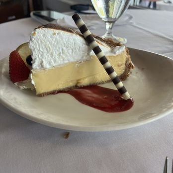 LATITUDES - SUNSET KEY COTTAGES - Updated January 2025 - 2911 Photos ...