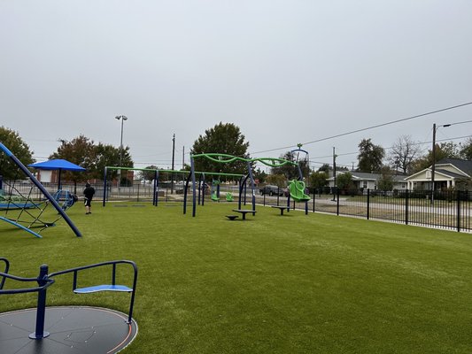 HARMON PARK - Updated December 2025 - 11 Photos - 351 E Mill St ...