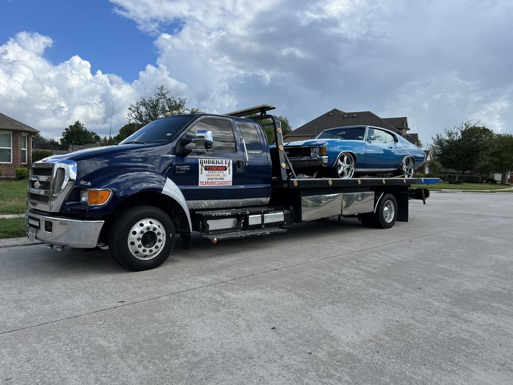 RODRIGUEZ TOWING SERVICE - Updated August 2024 - 10 Photos - Houston ...