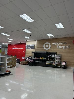 TARGET - Updated December 2025 - 52 Photos & 60 Reviews - 5001 Holt Ave ...