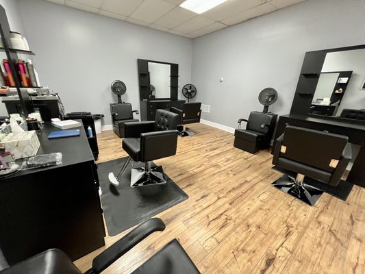 COLLINS BARBER & BEAUTY SHOP - Updated October 2025 - 10 Photos & 11 Reviews - 2704 Erie Blvd E ...