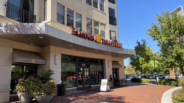 FAMOUS TOASTERY - Updated December 2025 - 347 Photos & 410 Reviews ...