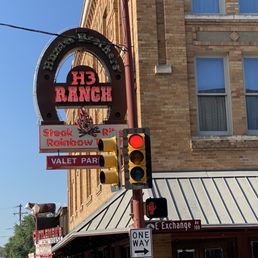 H3 RANCH - Updated October 2025 - 1214 Photos & 1081 Reviews - 109 E ...