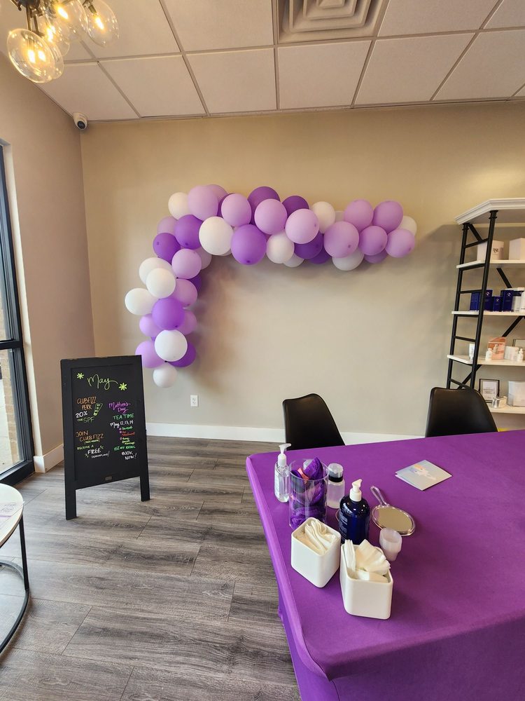 FIZZ FACIAL BAR - FAYETTEVILLE - 13 Photos - 3316 Grove Dr ...
