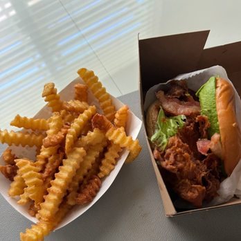 SHAKE SHACK BREA - Updated October 2025 - 238 Photos & 139 Reviews ...