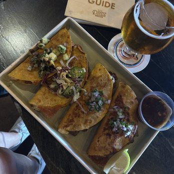 DOCENT BREWING - Updated September 2024 - 20 Photos & 20 Reviews - 123 ...