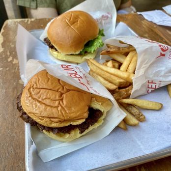 YO-BURGER - Updated May 2025 - 261 Photos & 313 Reviews - 3726 ...