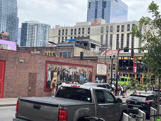 COUNTRY MUSIC LEGENDS MURAL - Updated October 2025 - 428 Broadway ...