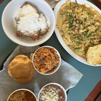 POOR HOUSE BISTRO - Updated August 2024 - 1022 Photos & 1329 Reviews ...