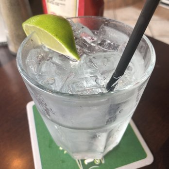 GUILDFORD STATION PUB - Updated January 2026 - 106 Photos & 112 Reviews ...