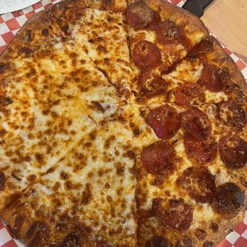 UNIVERSITY PIZZA COMPANY UPC - Updated October 2024 - 134 Photos & 142 ...