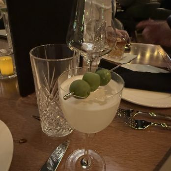 ARMOUR HOUSE - Updated March 2025 - 75 Photos & 20 Reviews - 2309 1st ...