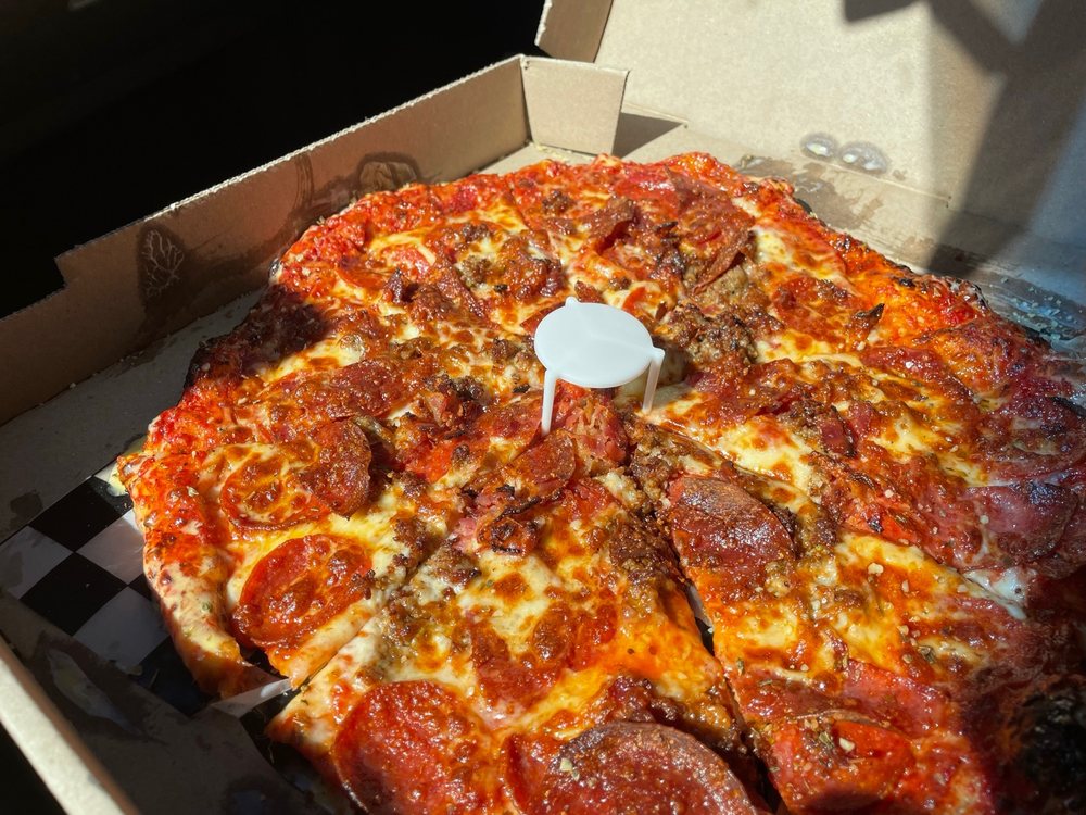 MAGPIES GOURMET PIZZA - Updated December 2025 - 67 Photos & 113 Reviews ...